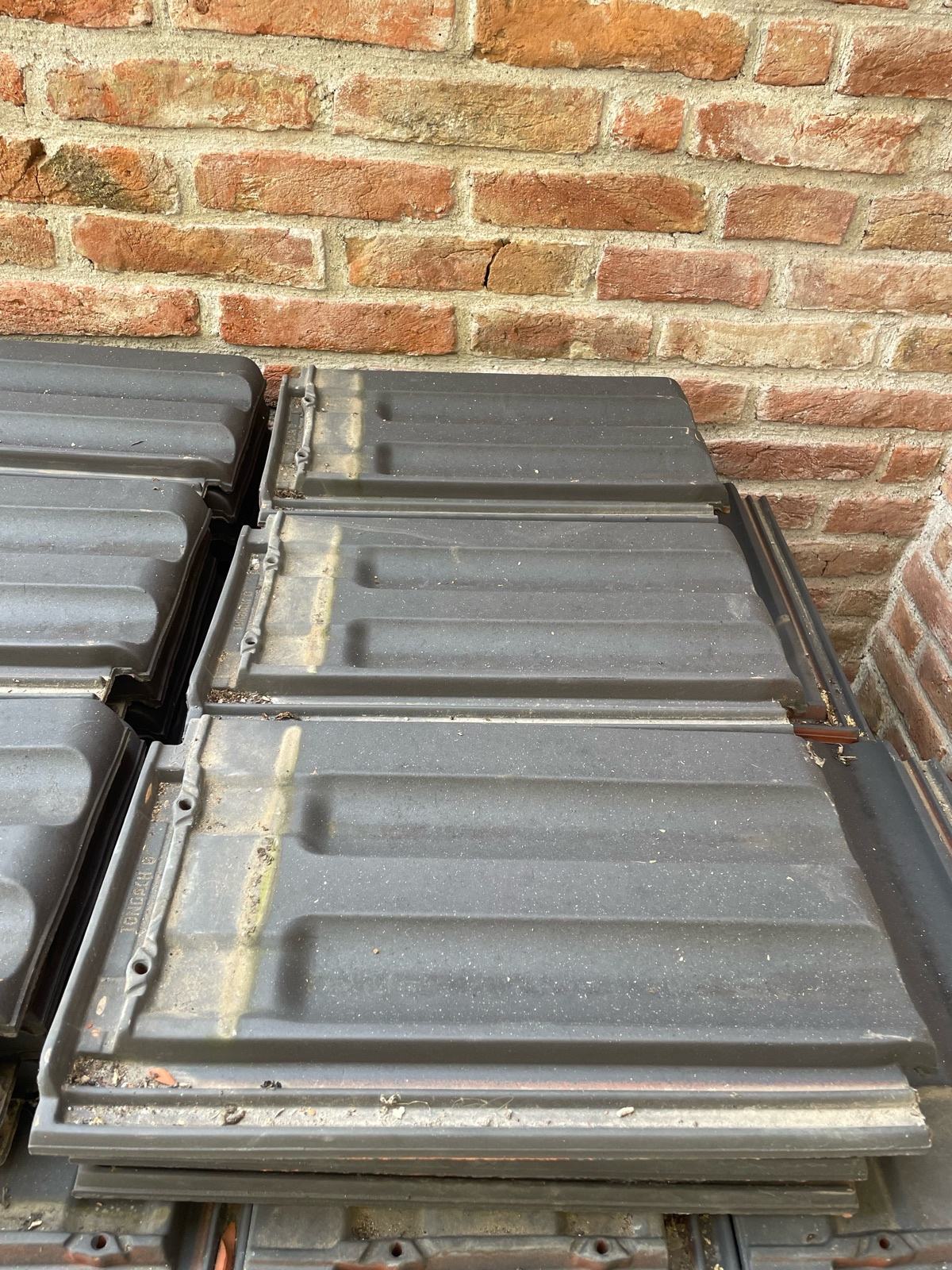 POKLANJAM! Tondach Jupiter -Antracit