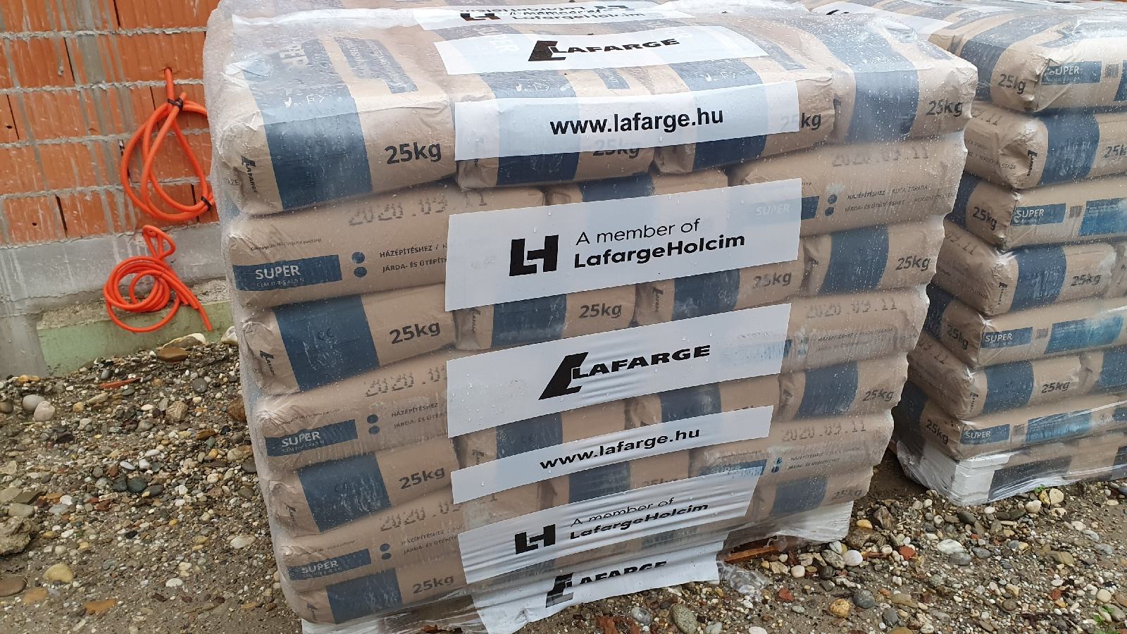 Cement LAFARGE 25/1 [CEM II/B-S 42,5 N]