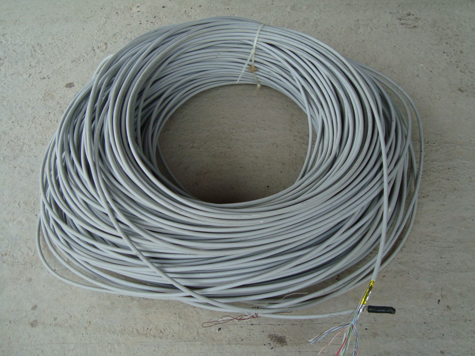 Instalacijski telefonski kabel