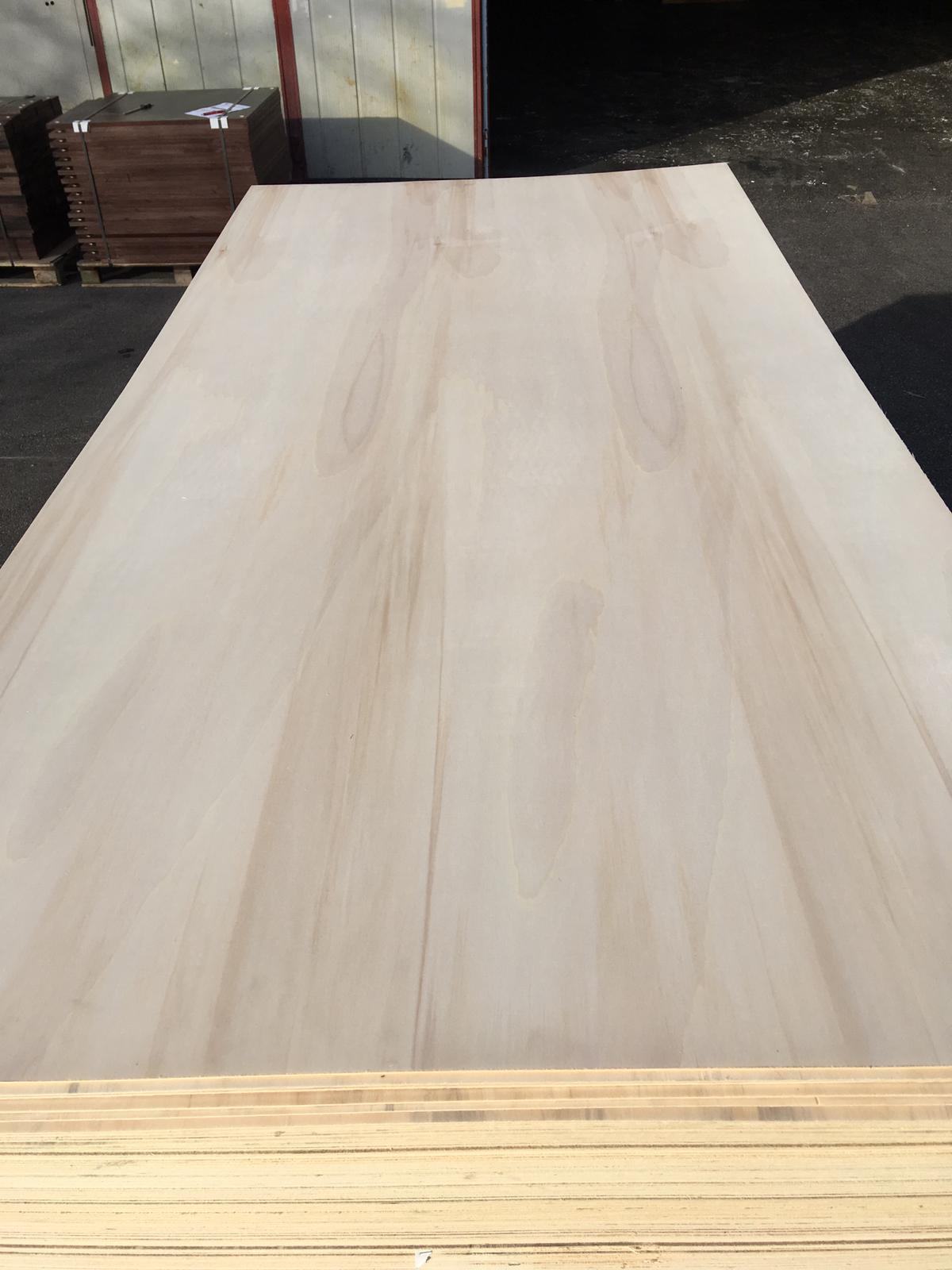 ŠPERPLOČA TOPOLA 3, 4, 5, 6, 8 mm