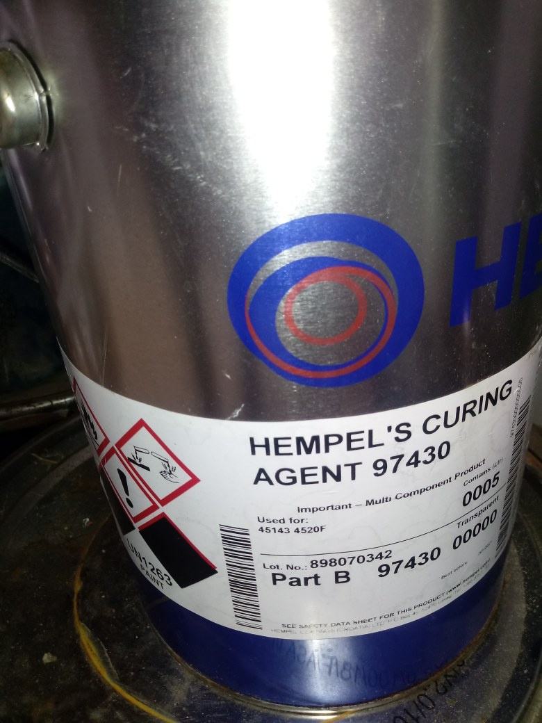 Završna dvokomponentna hempelova boja