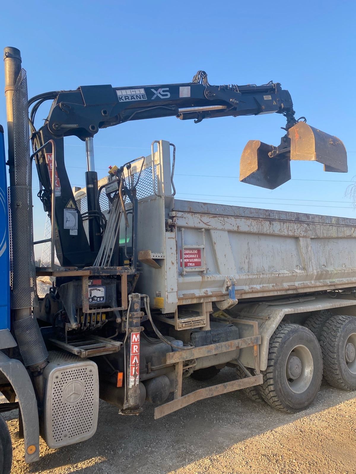 Hiab 122-3 dizalica kran