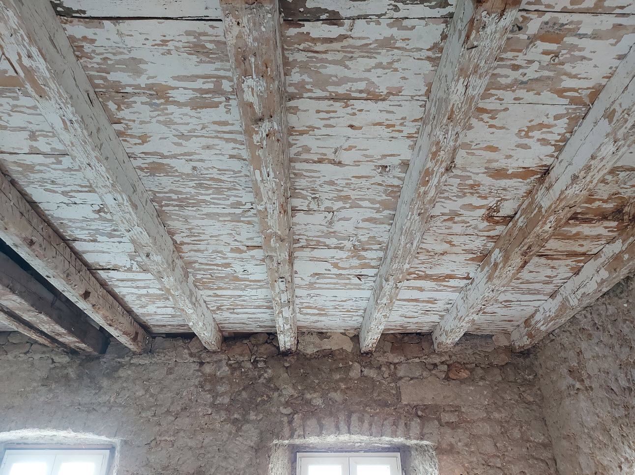 Prodajem stare grede