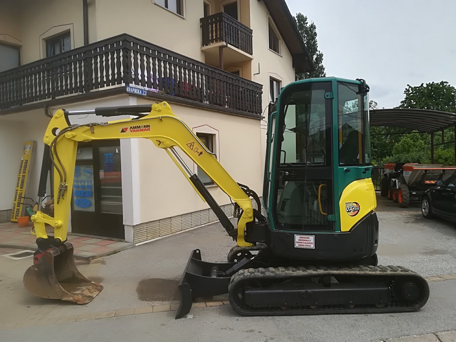 Najam mini bagera, mini utovarivača i valjka