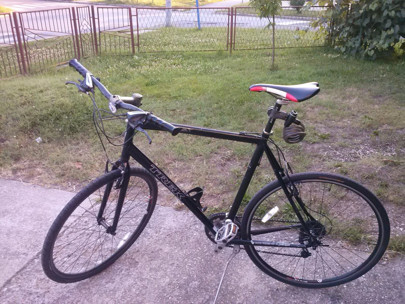 TREK FX 7.3 .. HITNO