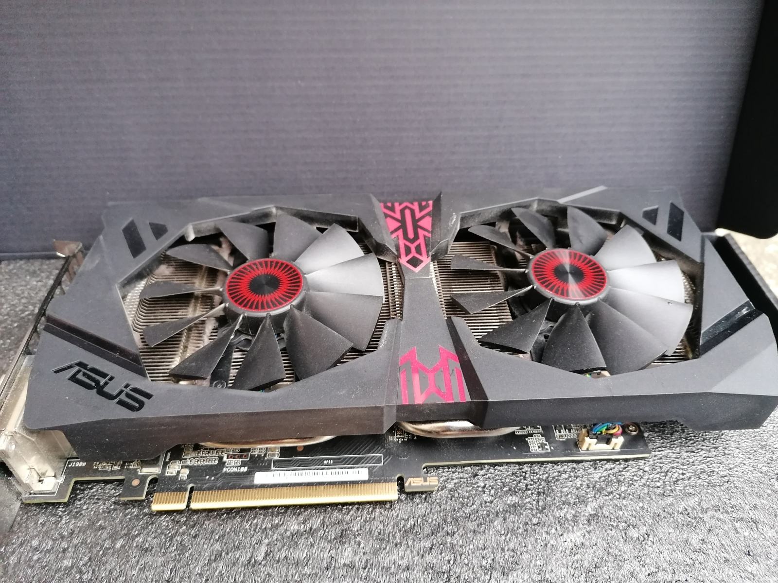 AMD Asus Radeon R9 380