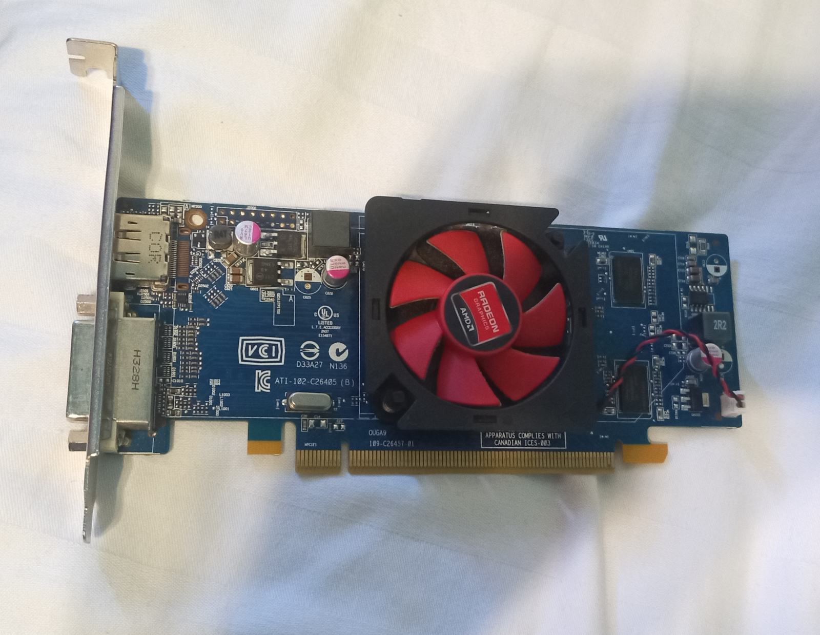 AMD RADEoN HD 7000 1GB