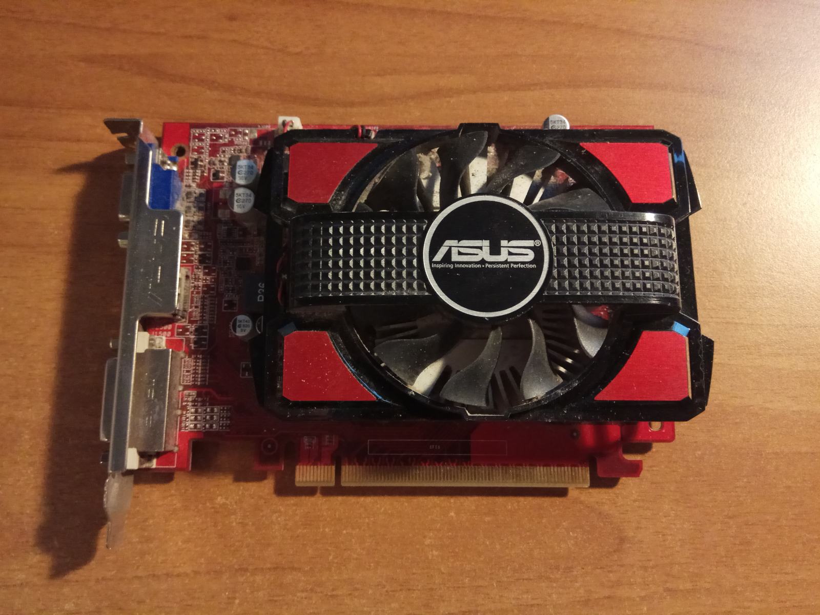 AMD Radeon R7 250 1gb GDDR5