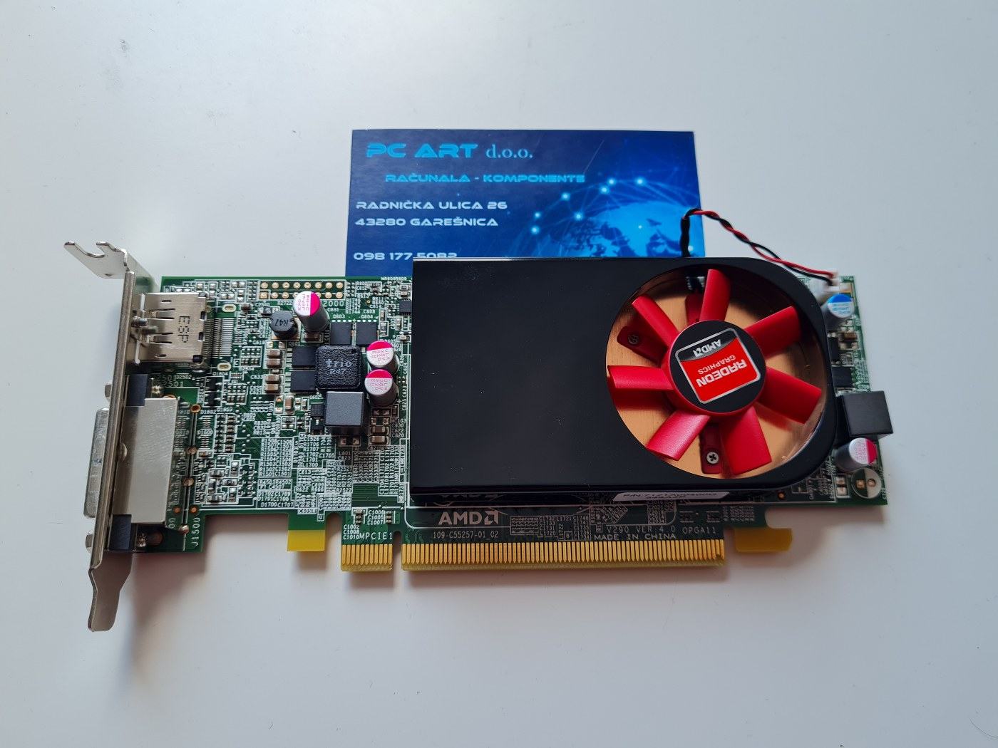 AMD Radeon R7 250 OEM, 2GB GDDR3, PCI-E, DVI, DP - Račun / R1/ Jamstvo