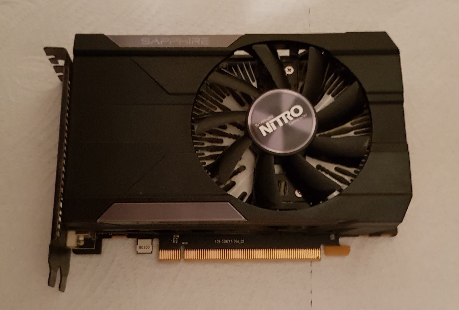 AMD Radeon R7 360 2GB GDDR5