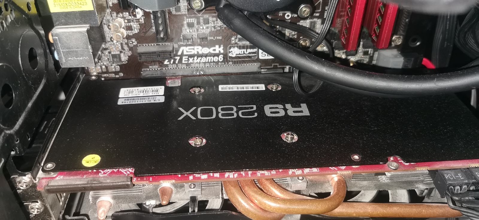 AMD Radeon™ R9 280X GPU