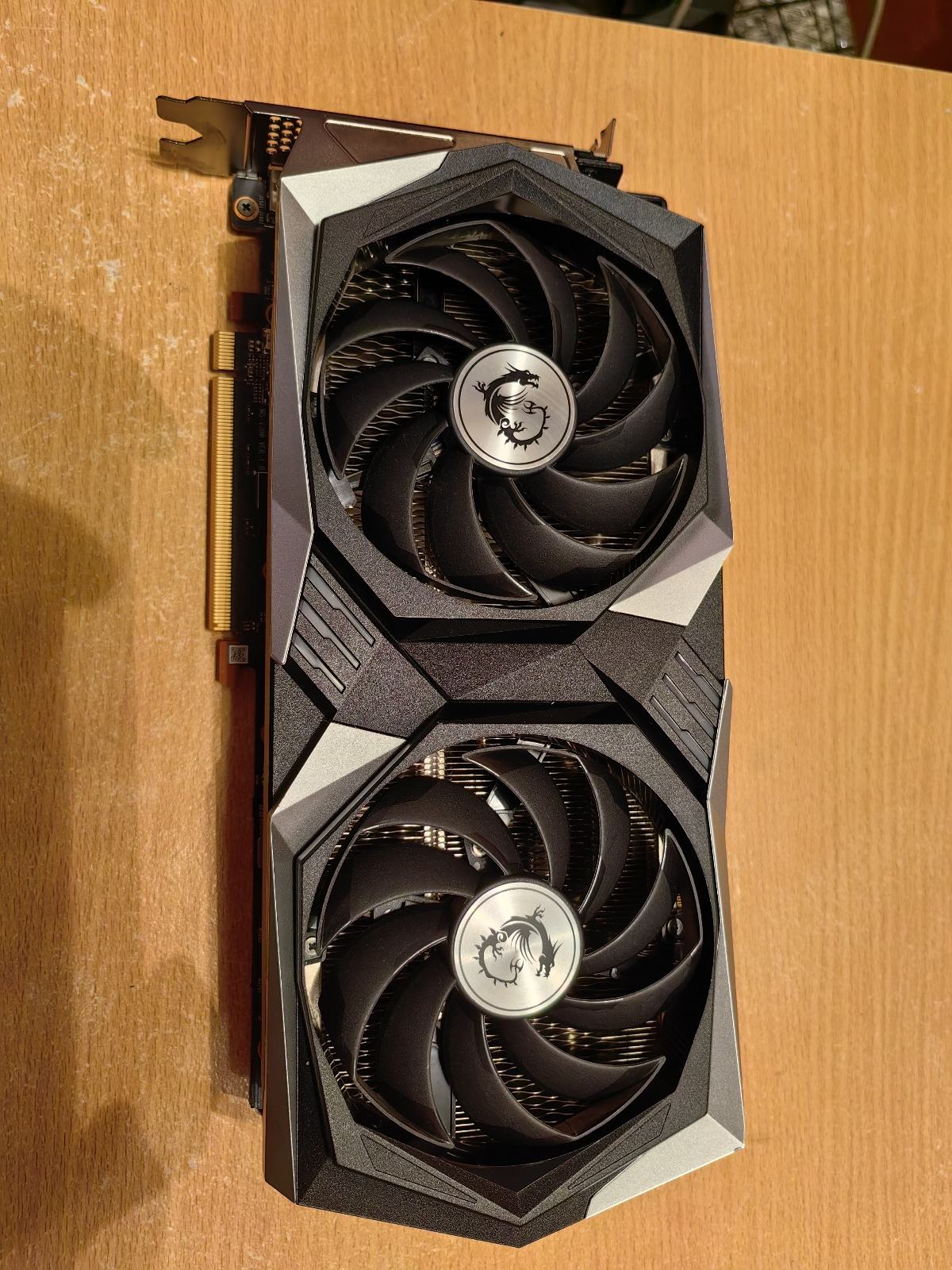 AMD Radeon RX6700 XT 12 GB