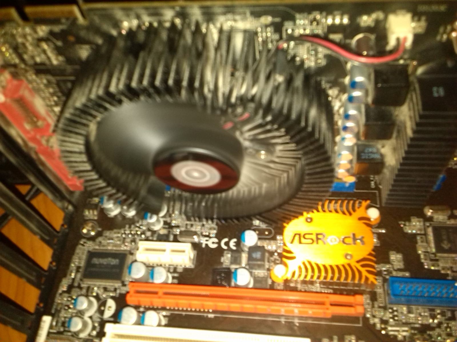 AMD RADEON XFX HD 6770