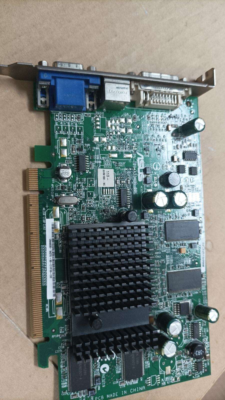 ASUS ATI Radeon X600 Pro 256mb ,pcie