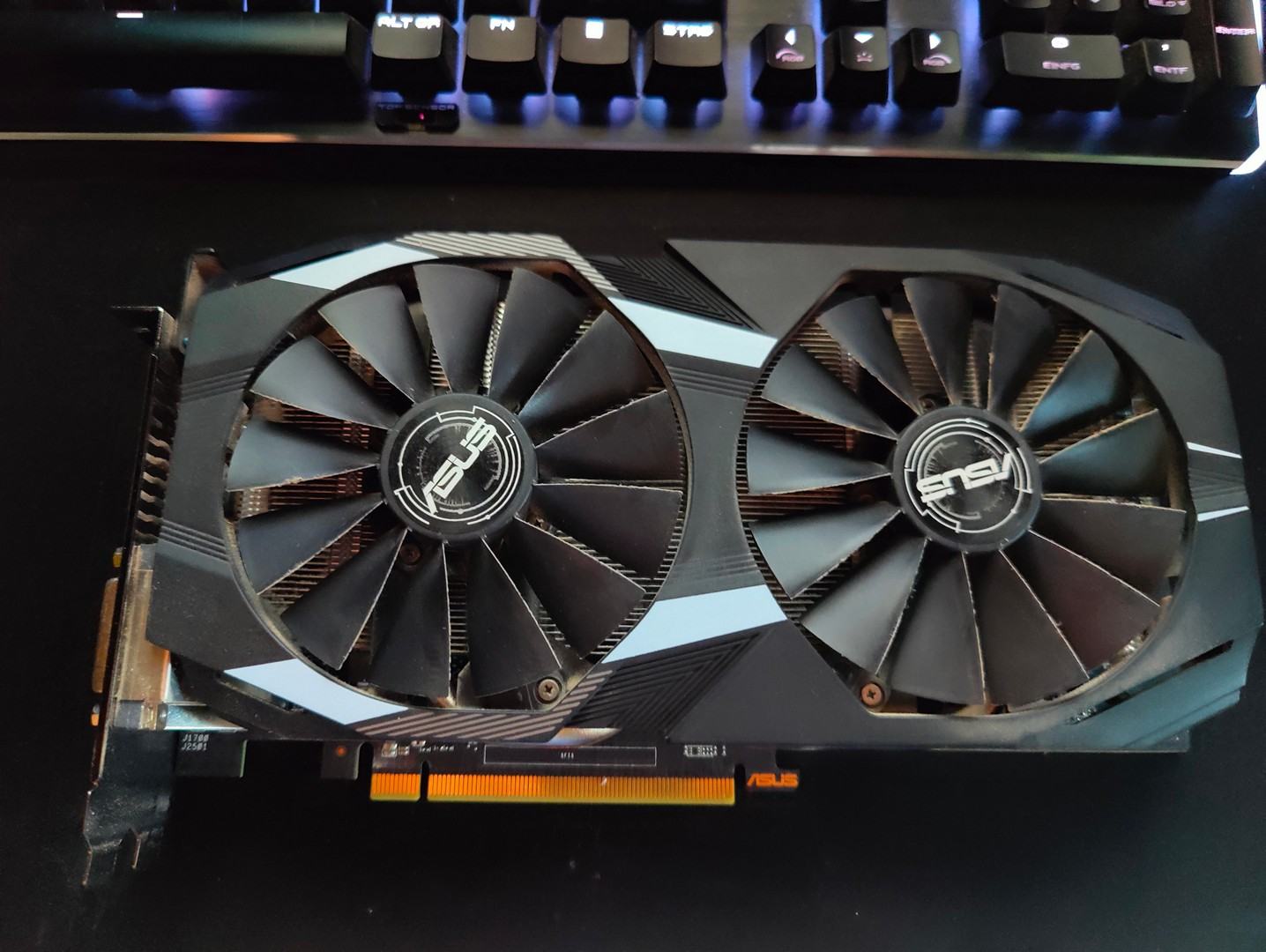 ASUS Dual series Radeon RX 580 OC edition 4GB GDDR5