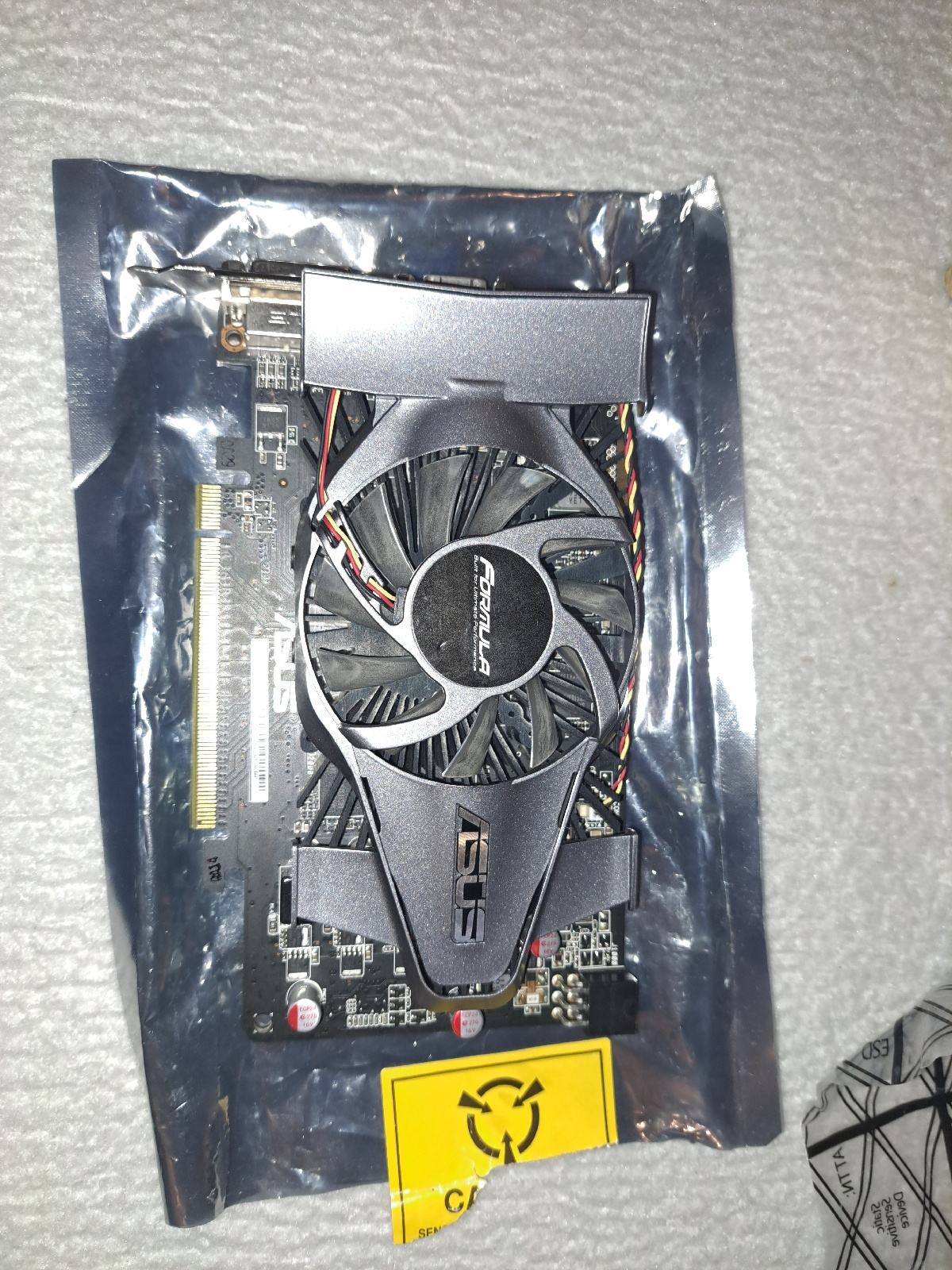asus graficka kartica hd 5750 formula 1gb ddr5