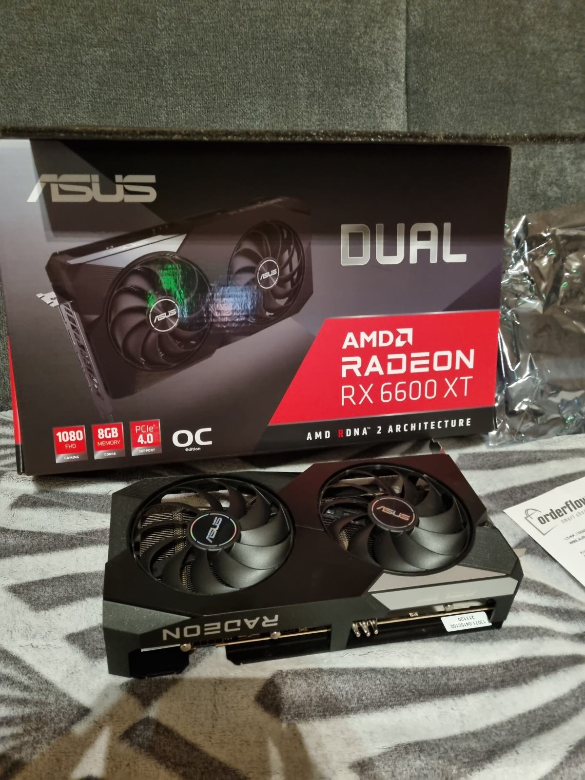 ASUS Radeon DUAL RX 6600 XT OC Edition