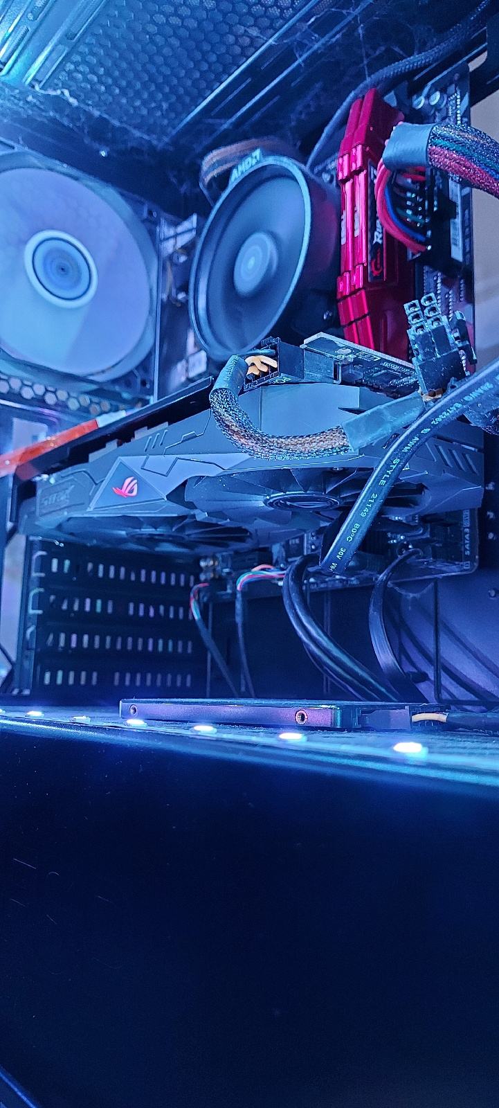 Asus rog strix 570 4gb