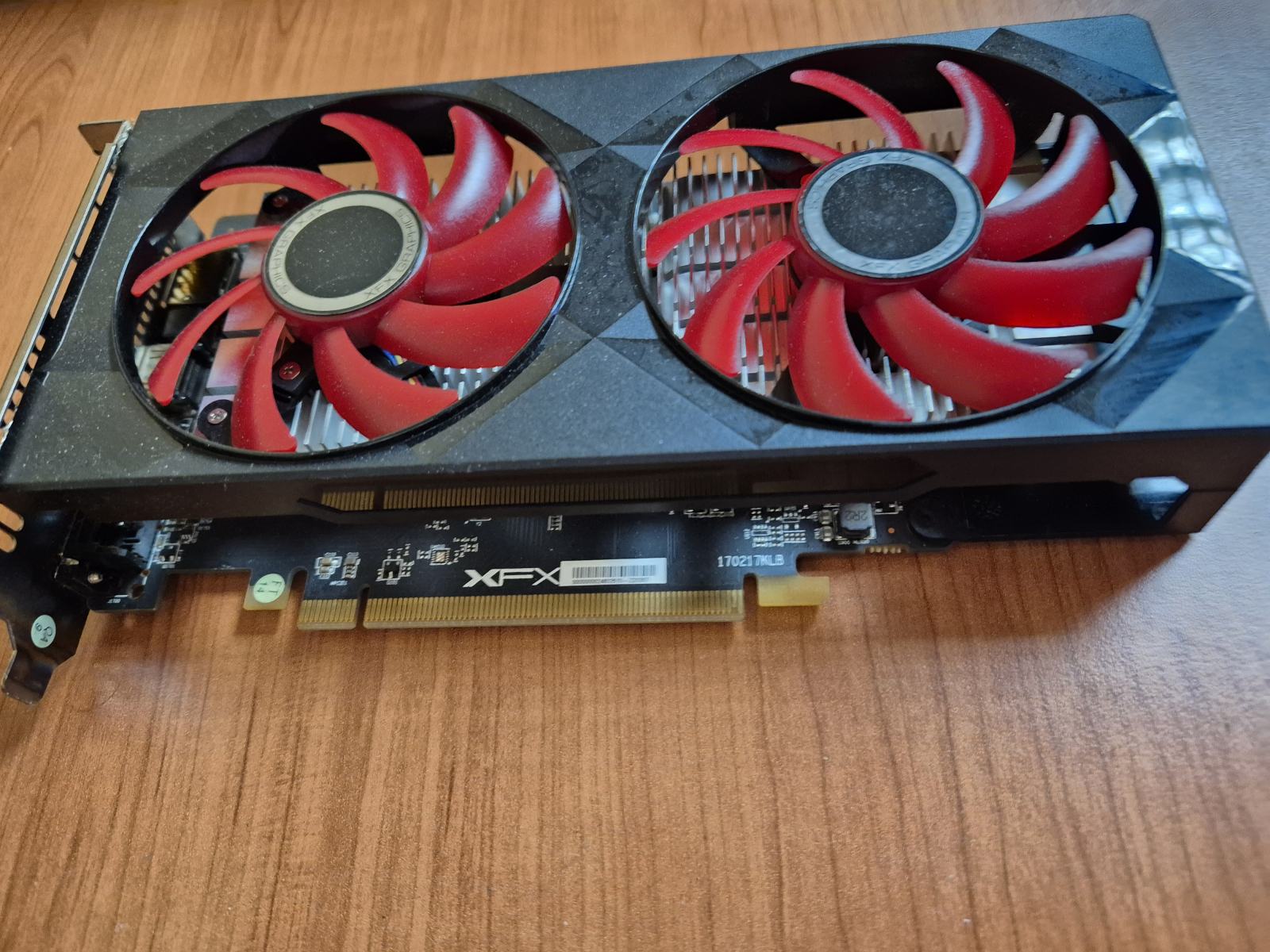 ATI RADEON XFX AMD RX 550 2 GB DDR5