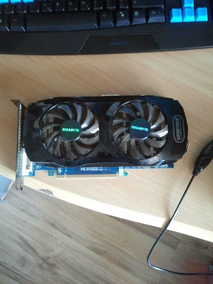 Gigabyte GTX 560 Ti Windforce 1024MB 256-bit GDDR5 - HITNO