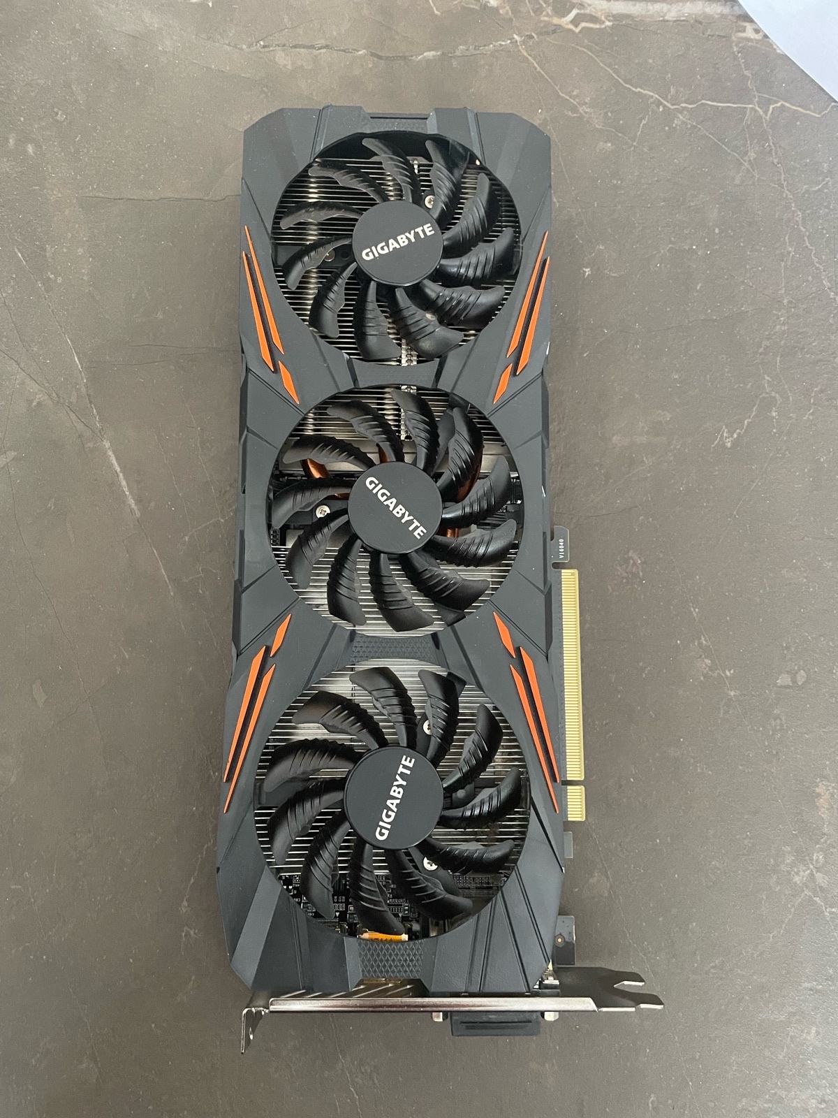 GIGABYTE GTX1080ti graficka kartica