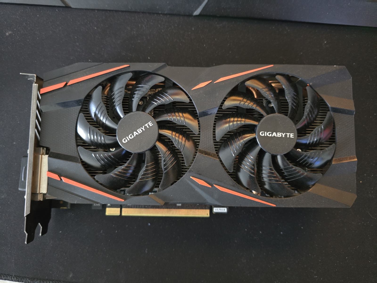 Gigabyte RX 570
