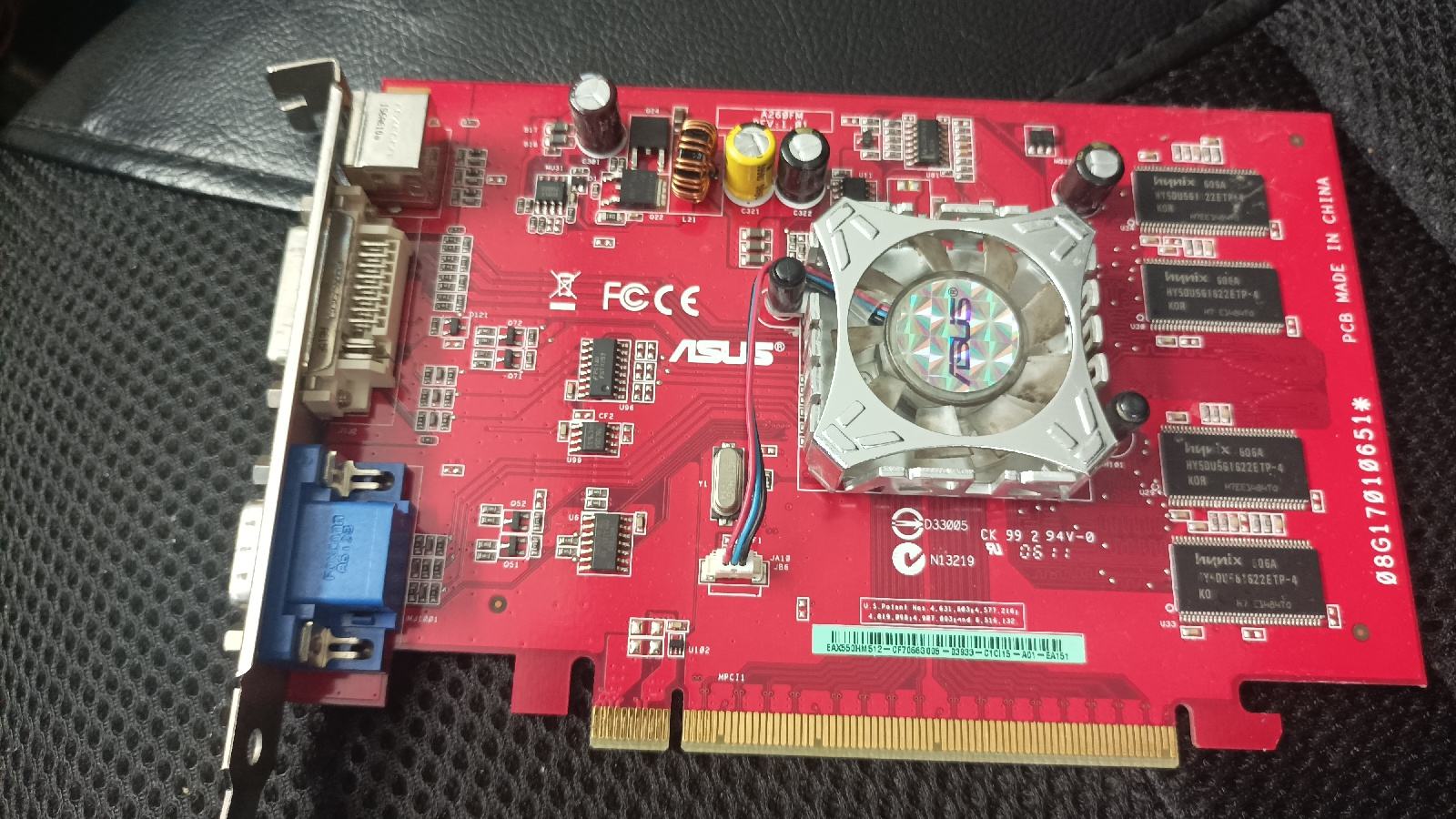 Grafička Asus ATI X550 128mb ,pcie