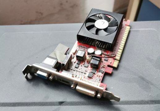 Grafička kartica GeForce GF210
