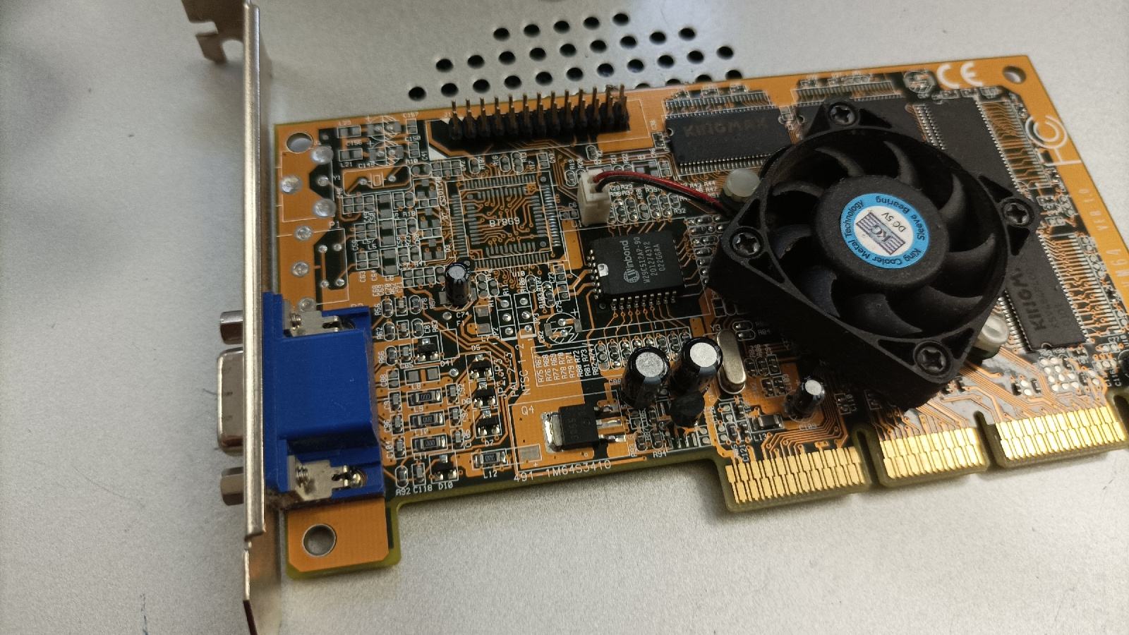 Grafička kartica Nvidia Riva TNT2 64 32mb ,agp