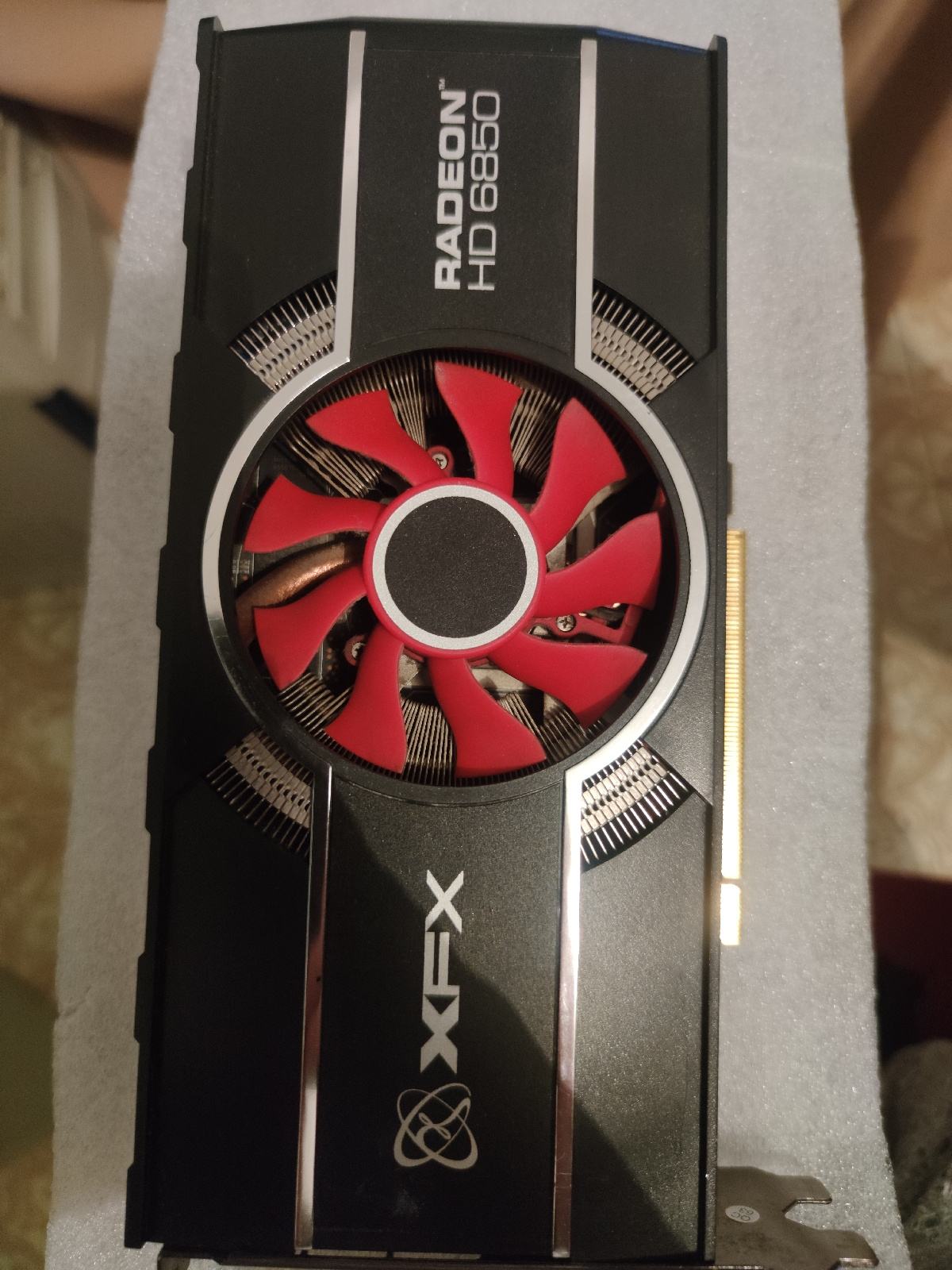 grafička kartica xfx radeon hd 6850