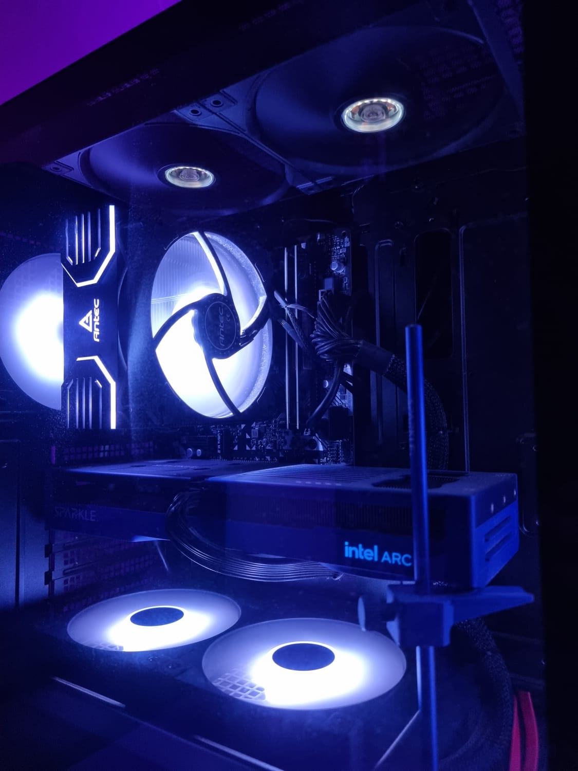 Intel Arc B580 + CPU (sa hladnjakom), Matična i RAM