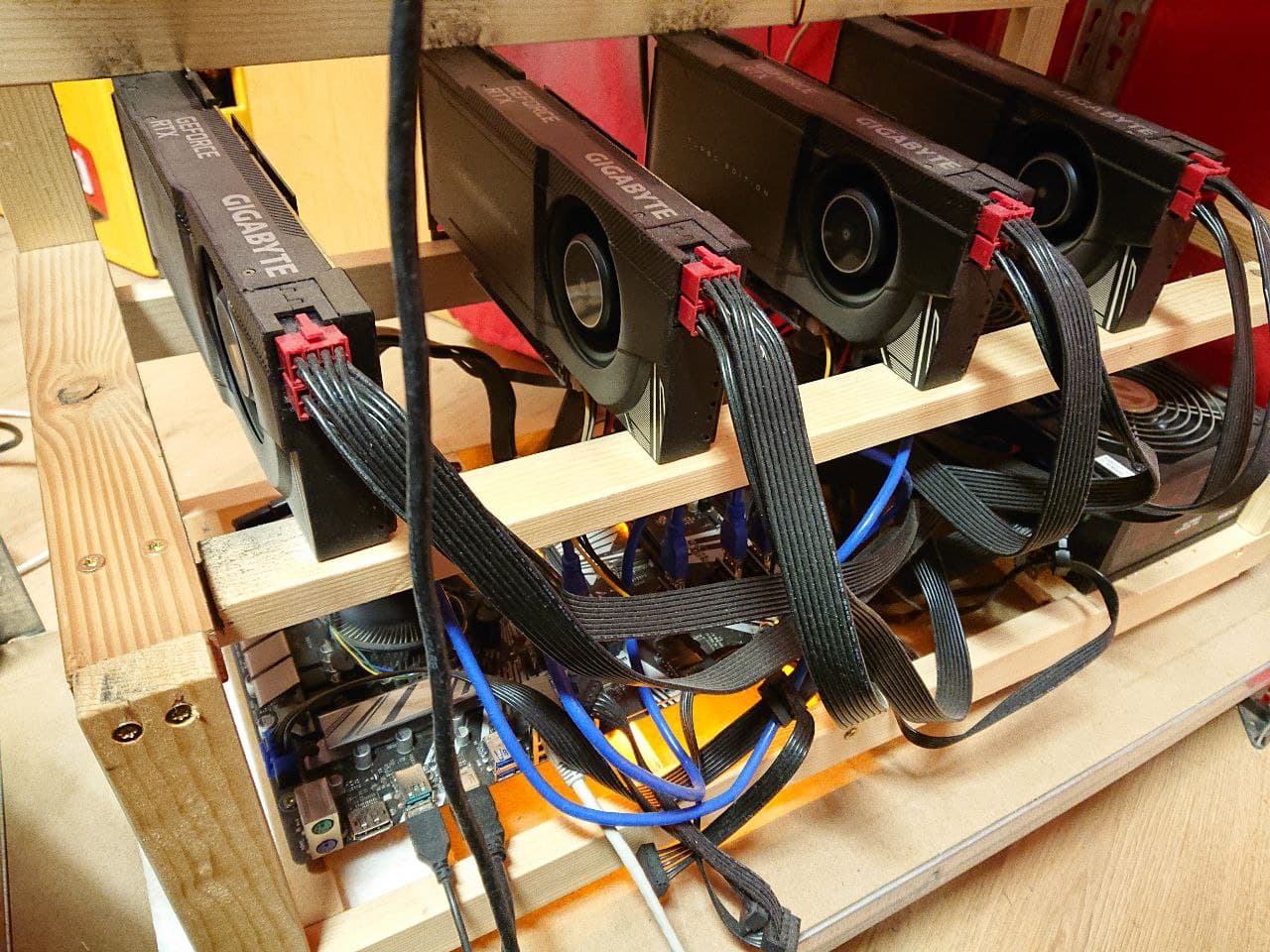 Mining rig 4 x Gigabyte GF RTX3090 TURBO, 24GB GDDR6 - 430MH/s