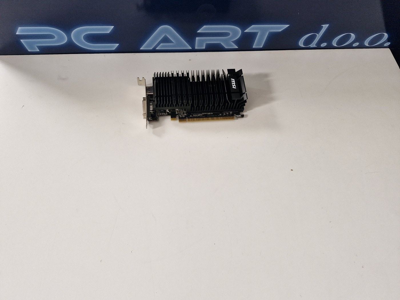 MSI GeForce GT 610 2GB, LP LOW PROFILE PCI-E, HDMI, DVI- Račun / R1