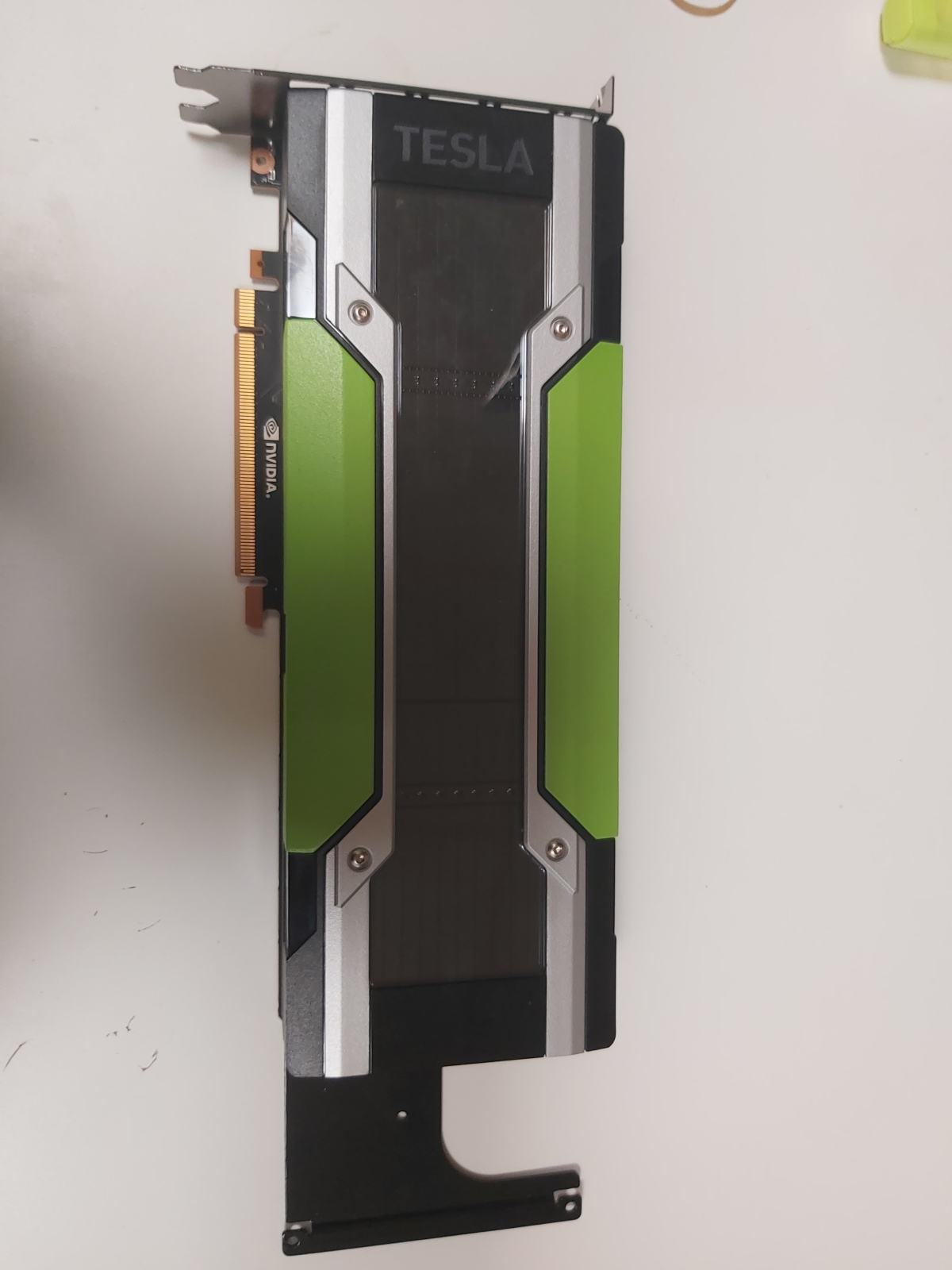 nVidia Tesla P100 - 16GB HBM2 PCIe-x16 FH