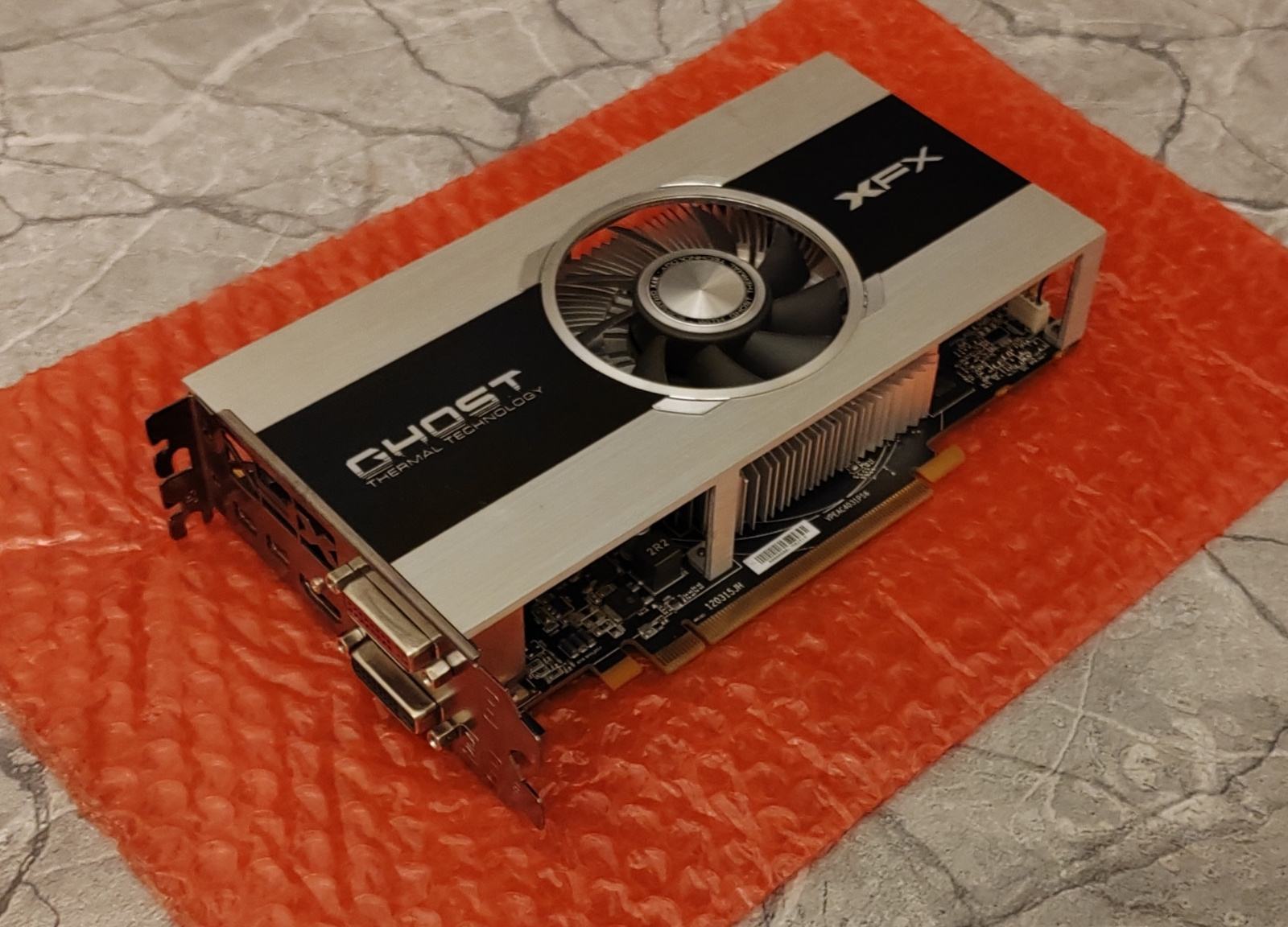 Radeon R7 265 XFX Ghost 2GB