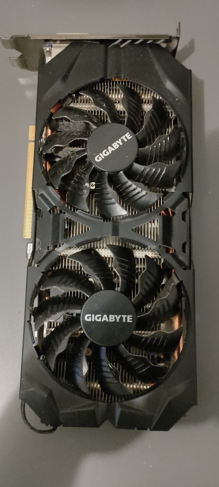 Radeon R9 390 8 GB DDR5