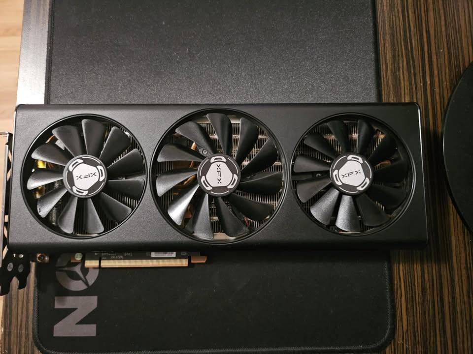 RADEON XFX RX 5700 XT 8GB