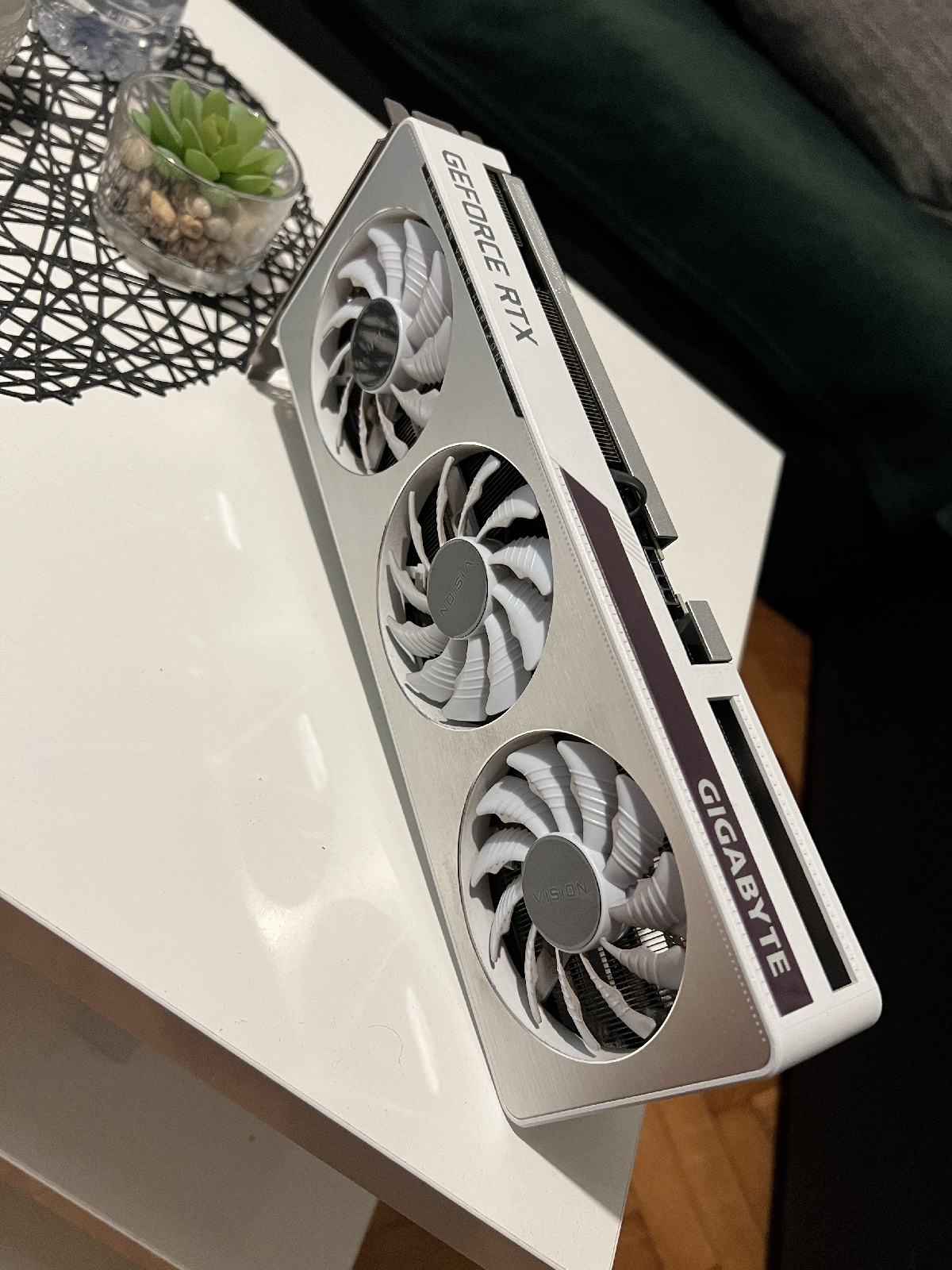 RTX 3060 12gb Gigabyte Vision