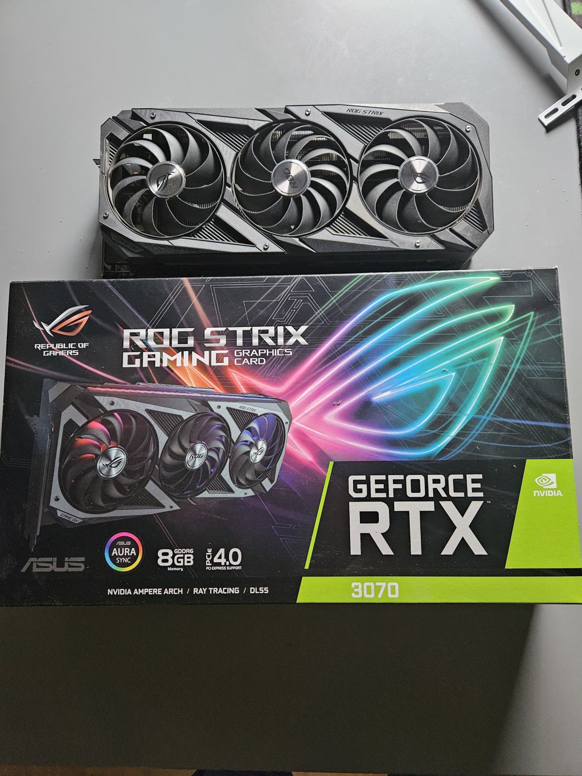 RTX 3070 Asus Rog Strix 8GB