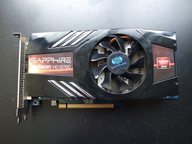 Sapphire AMD Radeon HD 6790 1GB 256-bit GDDR5 DX11 PCI-E grafička