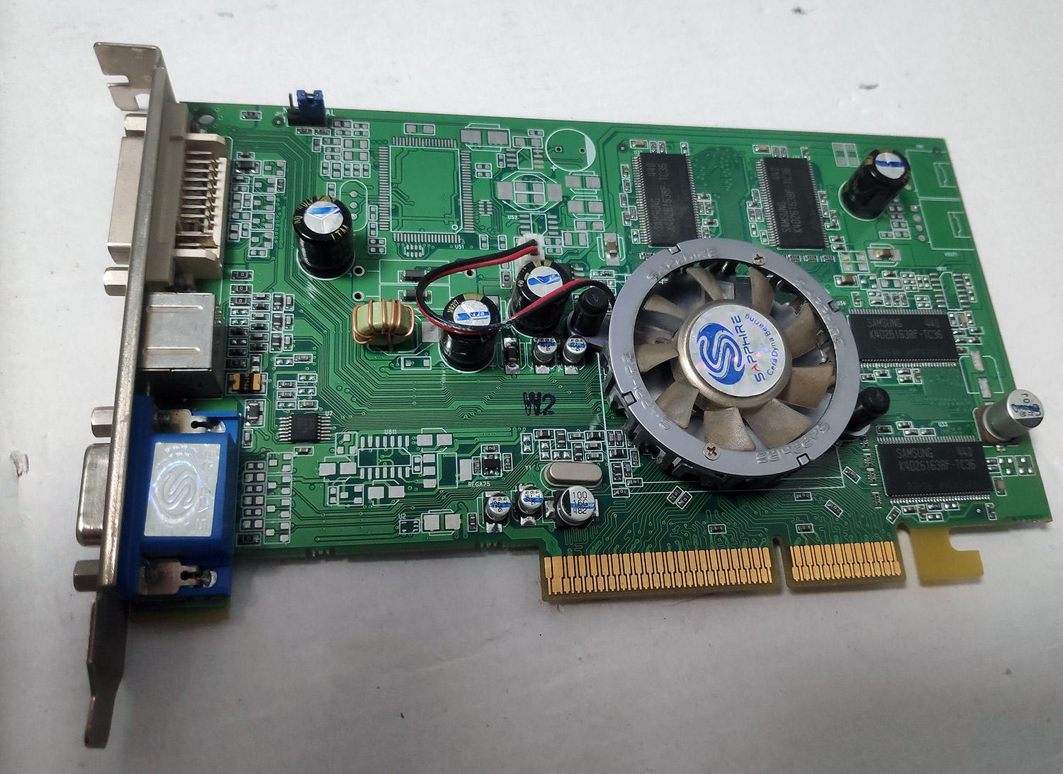 Sapphire ATI RADEON 9600Pro Advantage 128MB V/D/VO AGP grafička k.