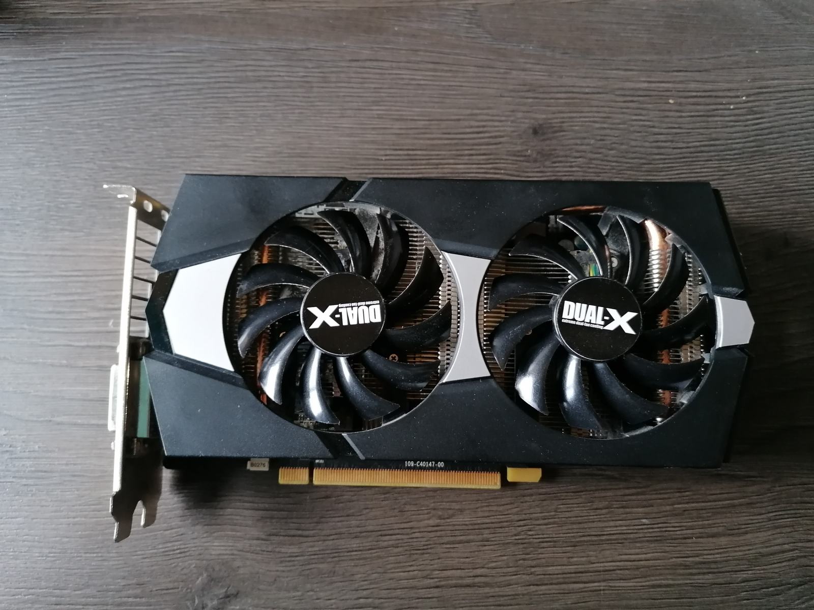 Sapphire Dual-X AMD Radeon R7 265 2GB DDR5