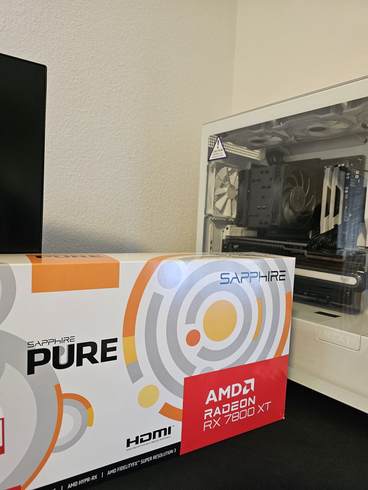 SAPPHIRE Pure RX 7800 XT 16GB