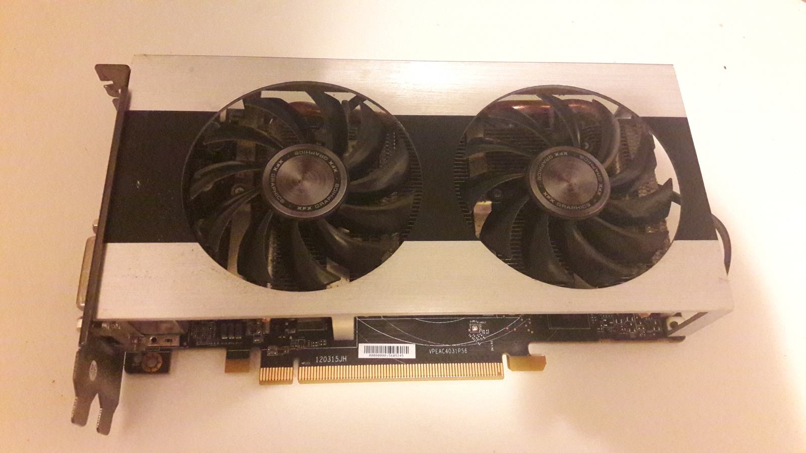 XFX ATI Radeon HD7850 Dual-Fan (Double Dissipation)