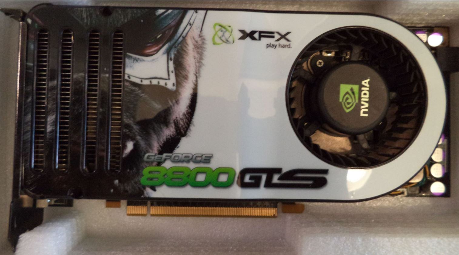 XFX GeForce 8800 GTS 640MB GDDR3 320-bit PCI-E grafička