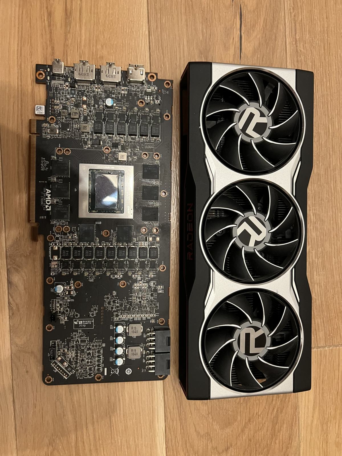 XFX grafička kartica RX 6800