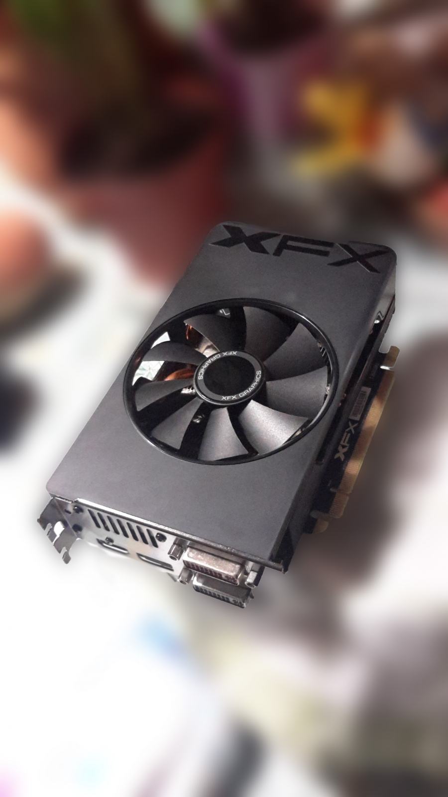 XFX Radeon R7 260X Core Edition, 2048MB GDDR5, DVI, HDMI