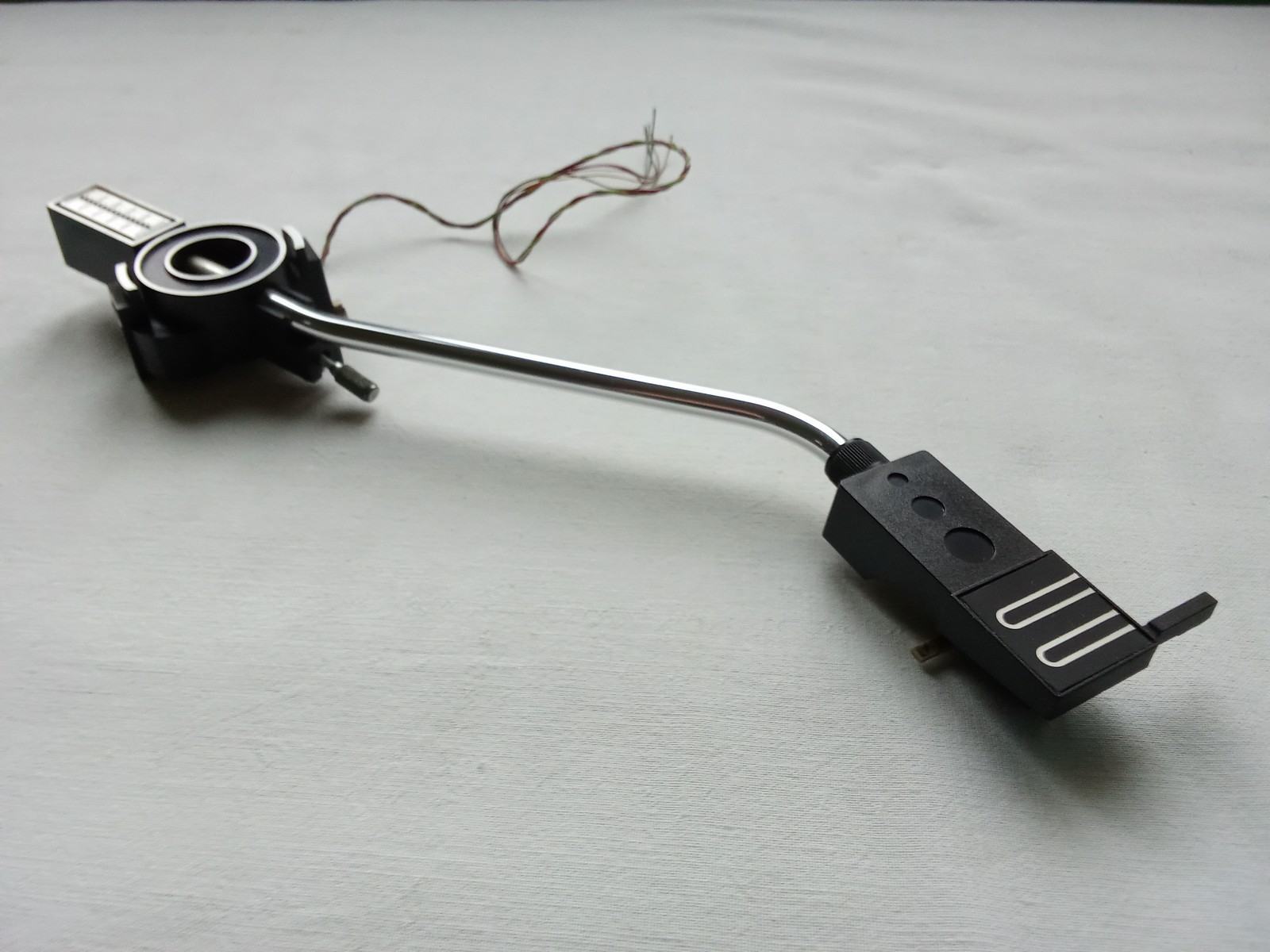 BSR C198-RIZ ELAK Tosca 20 gramofon, ručka, zvučnica SC11M, igla ST16