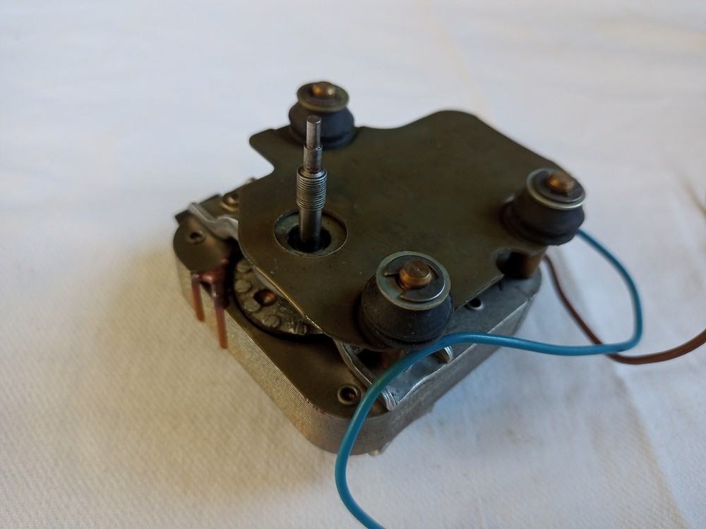 BSR TP8/222 motor za gramofon (RIZ Tosca)