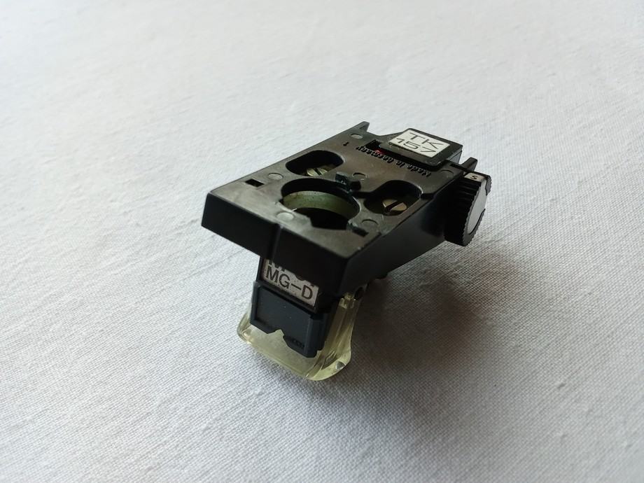Dual TK 157 headshell adapter, zvučnica Shure M 91 MG-D i igla